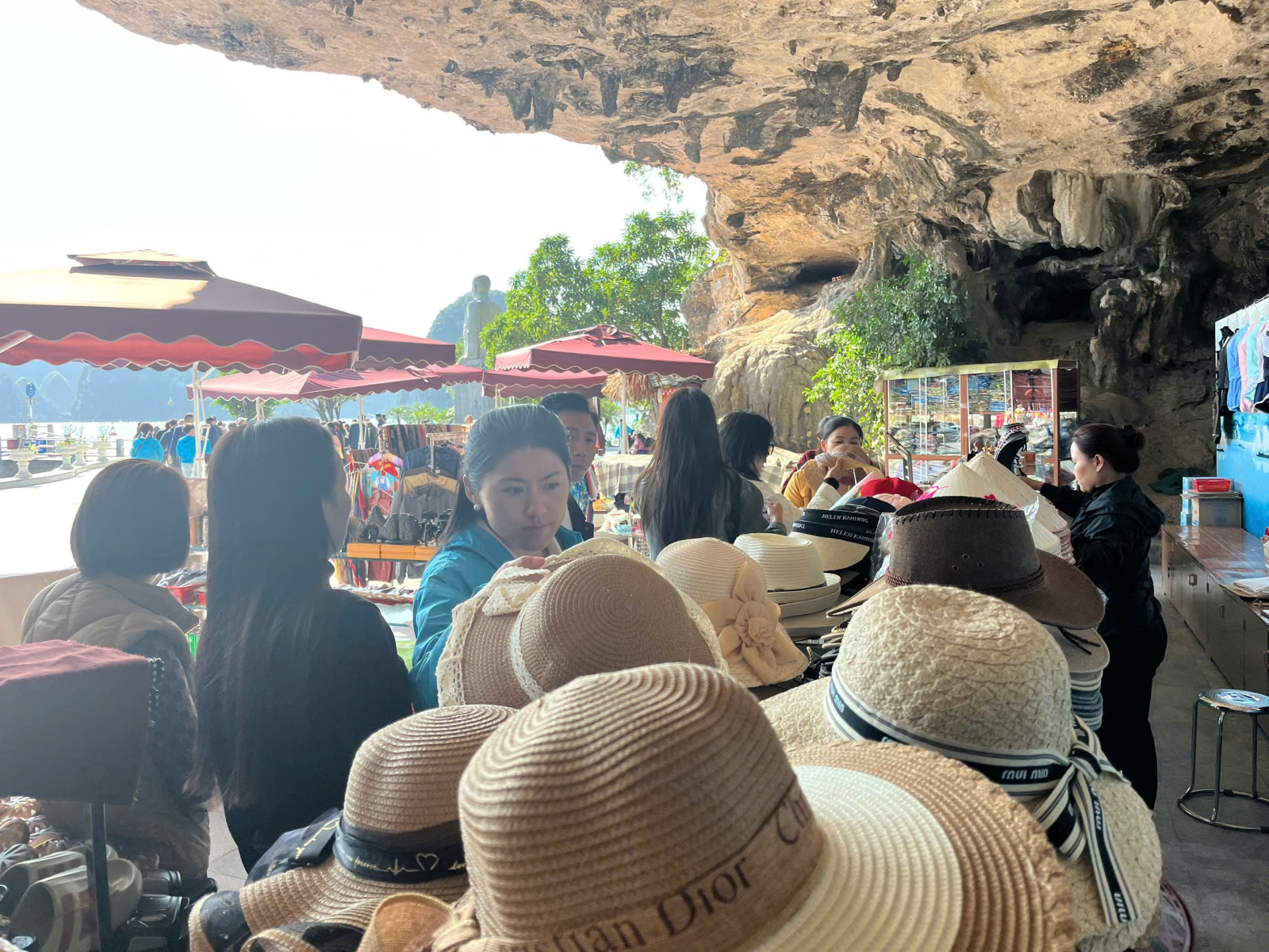 Triển khai thanh toán bằng quét mã QR dành cho khách du lịch Trung Quốc